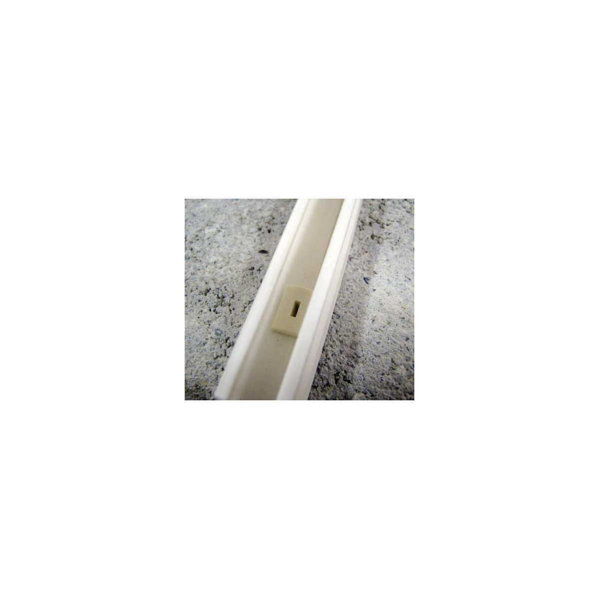 Fixation de moulures en pvc fix-elec seau de 500 - Manubricole ...